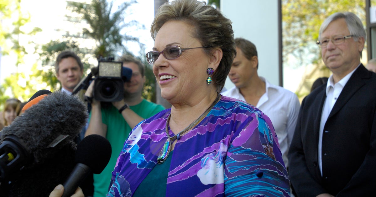 Dingo took baby Azaria Chamberlain: Coroner rules in 1980 Australian ...