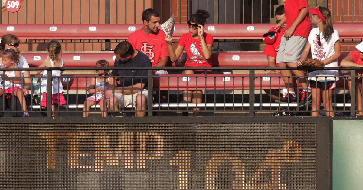 Midwest heat wave unwavering, moving east - CBS News