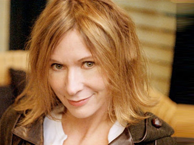 Sam Phillips revisits "Martinis and Bikinis" - CBS News