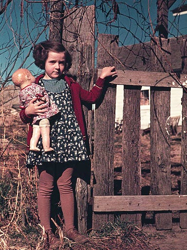 Rare color photos: Kids in the 1940s
