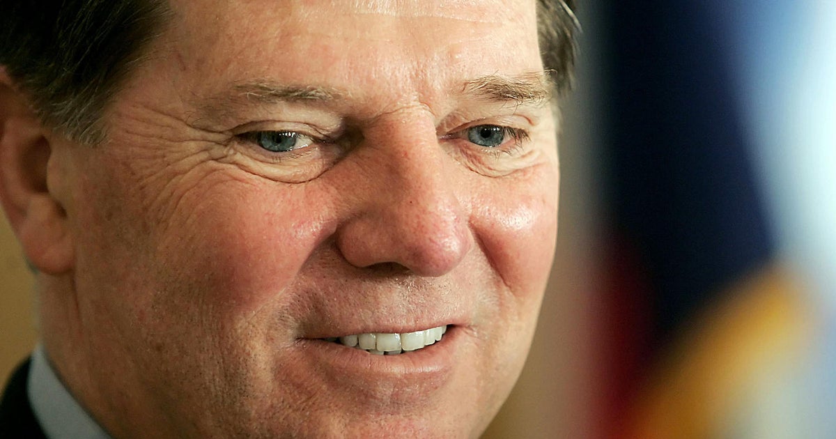 Court: Tom DeLay's money-laundering convictions won't be reinstated ...