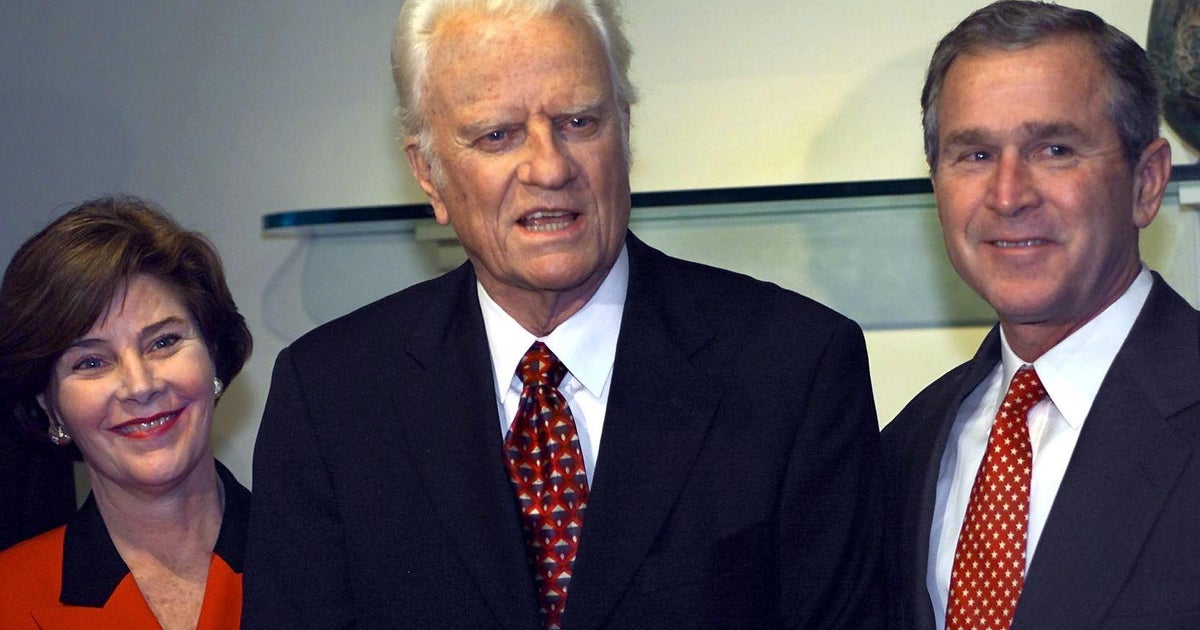 Billy Graham: Political world reacts to his death - CBS News