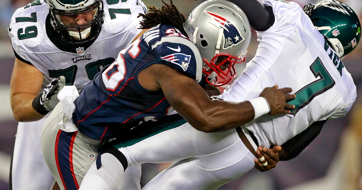 Michael Vick "sore" after hard preseason hit - CBS News