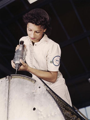 Rare color photos: 1940s working women