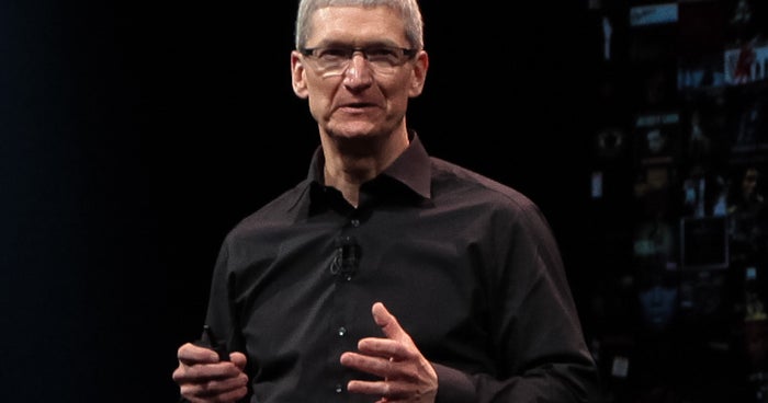 Apple CEO Tim Cook says Macs will be made in the U.S. - CBS News