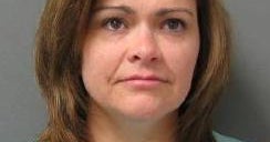 Lori Stilley, NJ woman, accused of scamming friends and family by ...