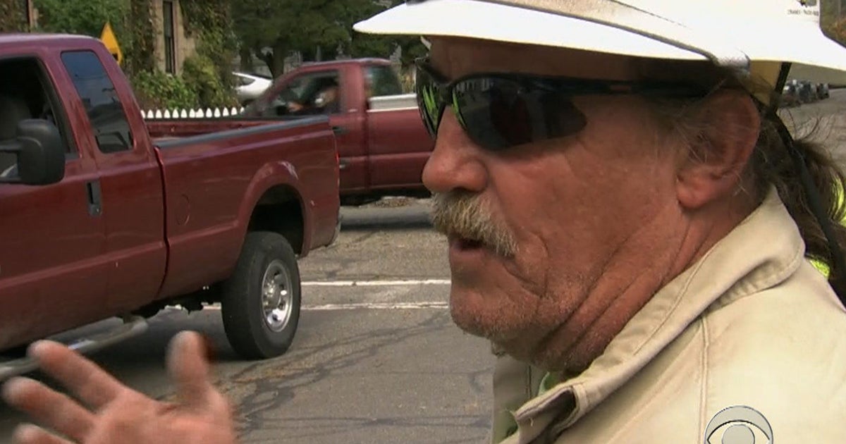 Half-million sitting in the dark in Connecticut - CBS News