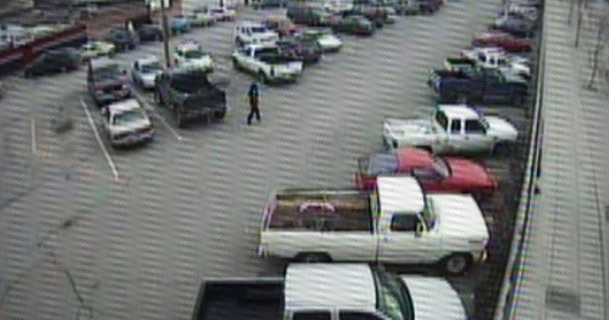 Security cameras capture the last images of Mackenzie Cowell - CBS News