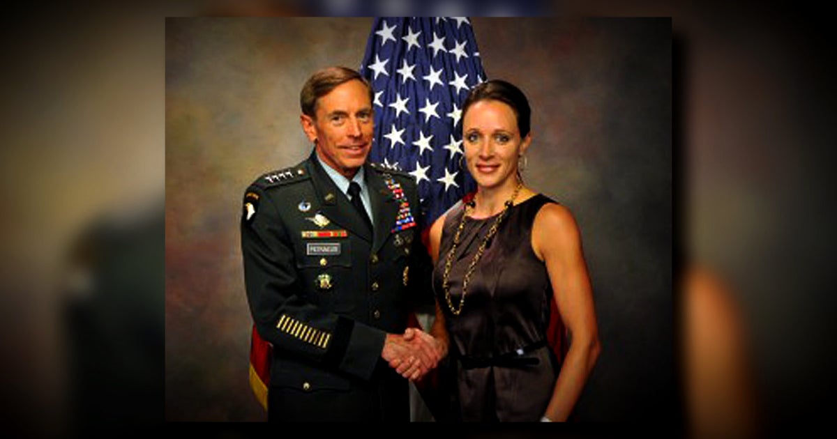 Who is Paula Broadwell? - CBS News