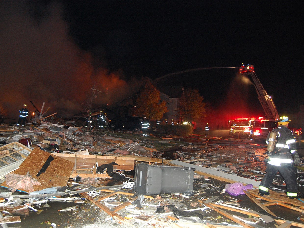 Explosion destroys homes in Indiana