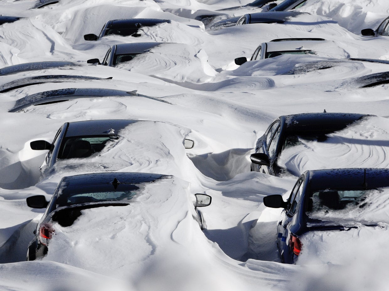 Powerful blizzard descends on Northeast