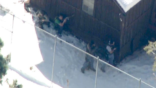 Christopher Dorner Update: Fugitive ex-cop reportedly barricaded in ...