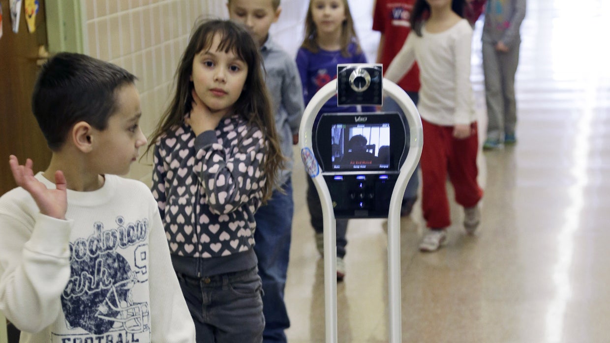 N.Y. student attends class remotely via robot - CBS News