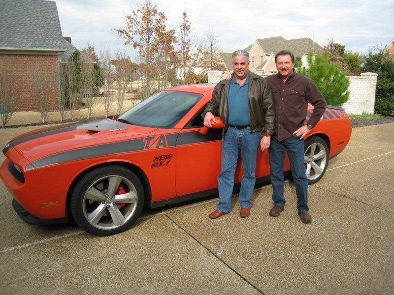 "48 Hours": Inside the life of Tina and Joe Caronna