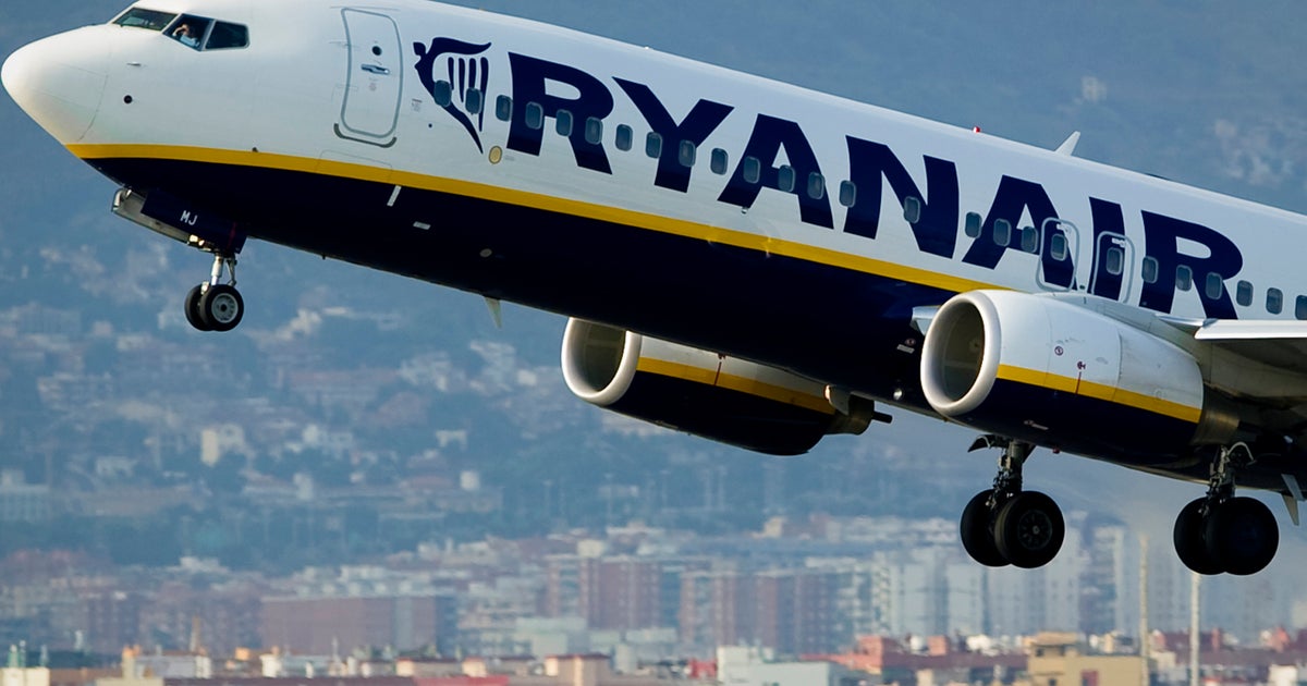 Ryanair racist incident: Video of passenger's racist rant against black woman sparks criticism ...