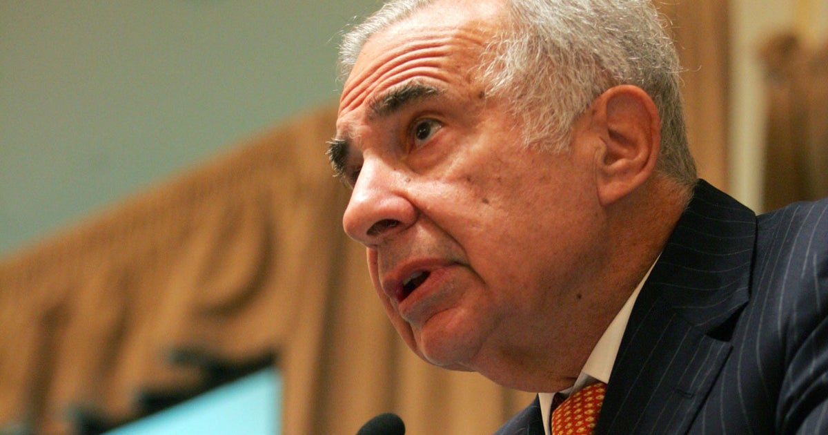 Activist investor Icahn presses Apple to buy stock - CBS News