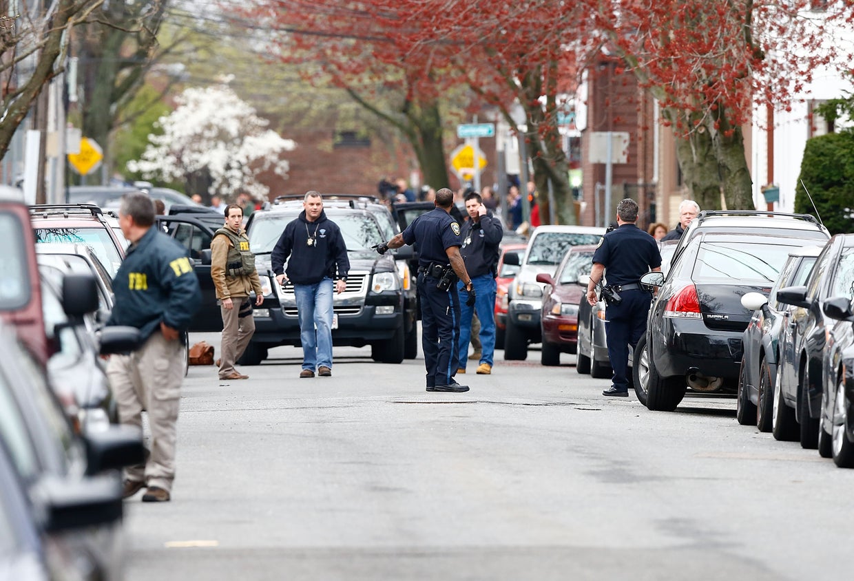 Manhunt for Boston bombing suspects