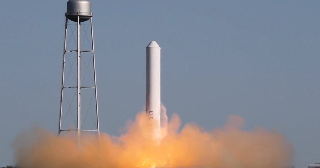 SpaceX Tests Precision Landing Gear - CBS News