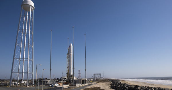 Orbital Sciences clears Antares for maiden flight - CBS News