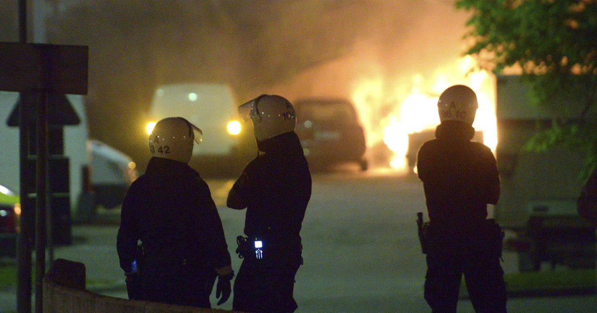 Some Swedish youth riot over police shooting death - CBS News