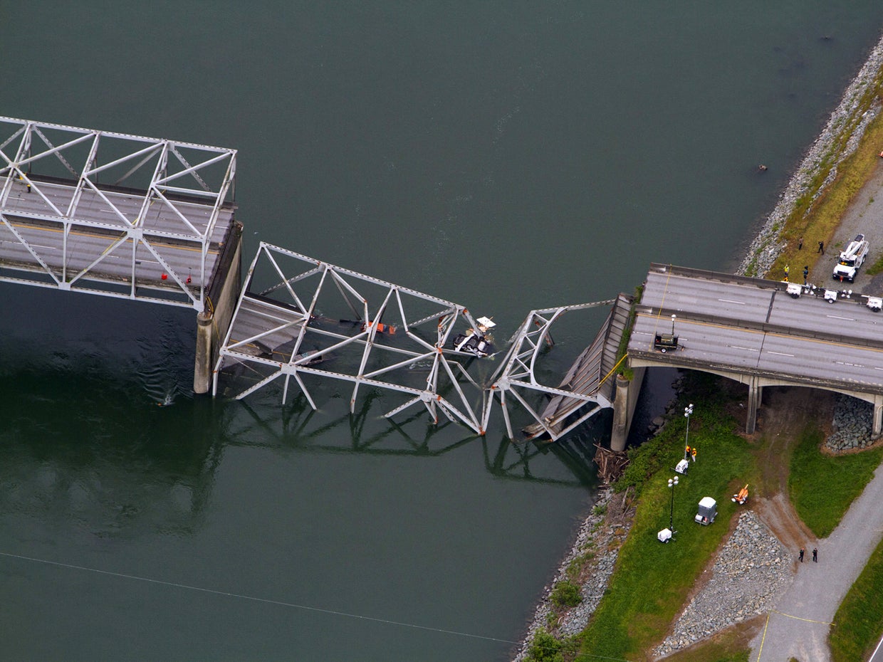 Bridge collapse in Washington state blamed on tractor-trailer - CBS News