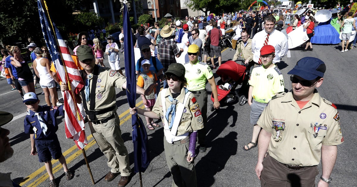 Boy Scouts of America to open ranks to gay youths on Jan. 1 - CBS News