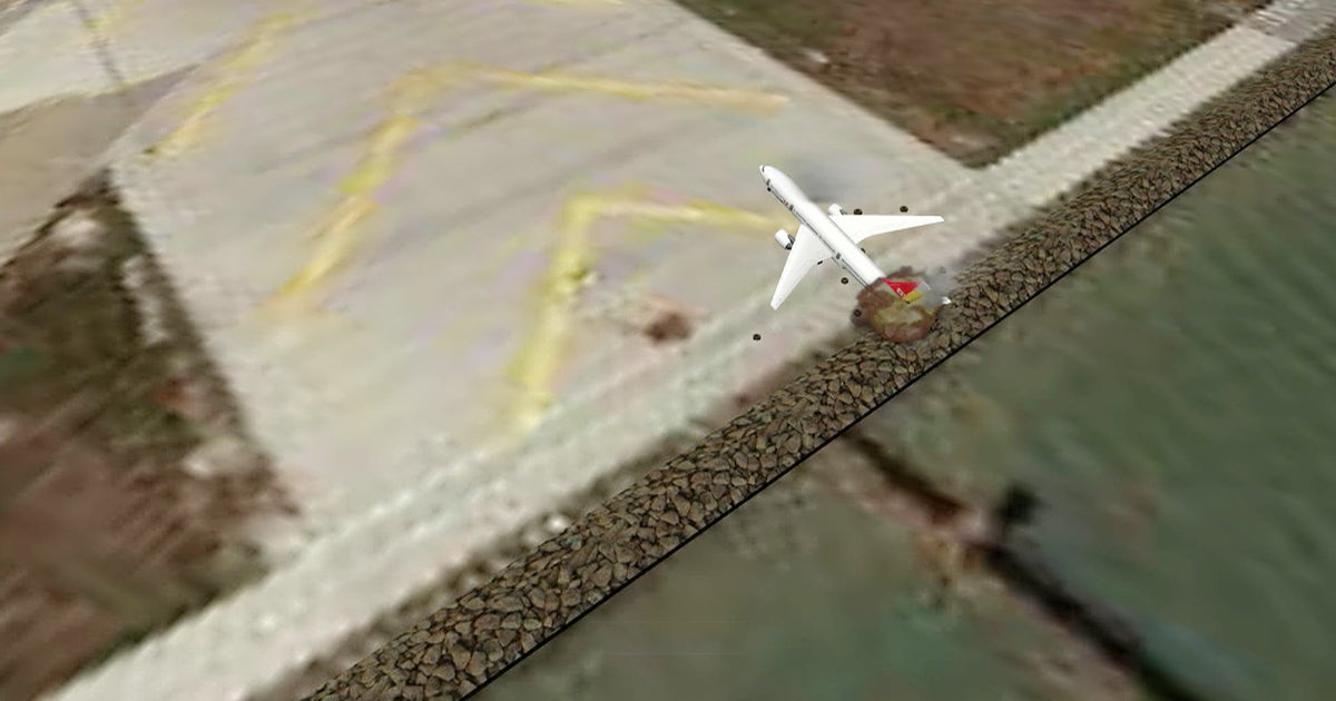 Boeing 777 crashes at San Francisco airport - CBS News