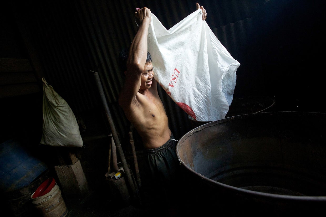 Inside an Indonesian tempeh factory