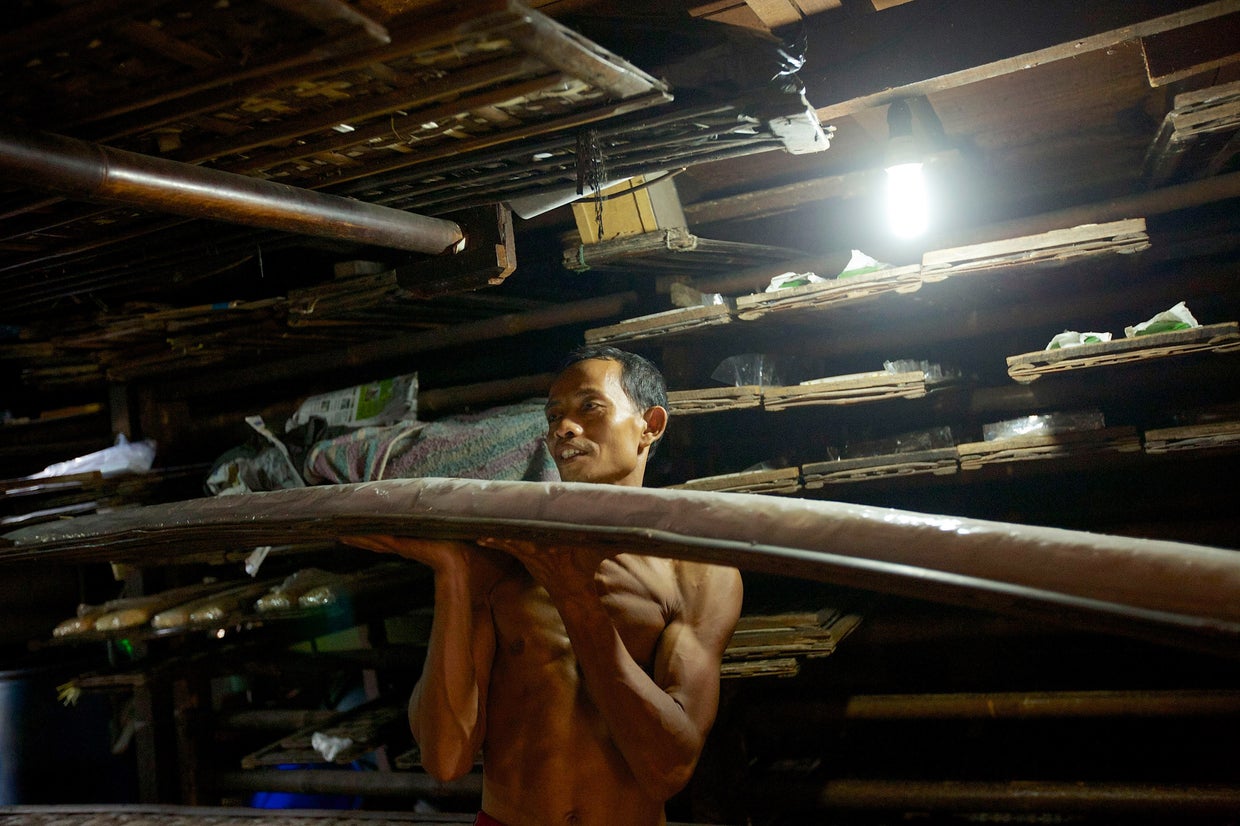 Inside an Indonesian tempeh factory