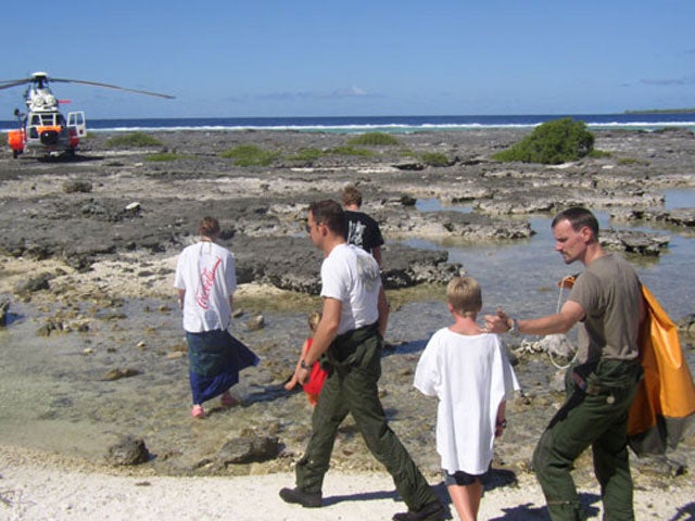 Voyage, shipwreck and rescue of the Silverwood family