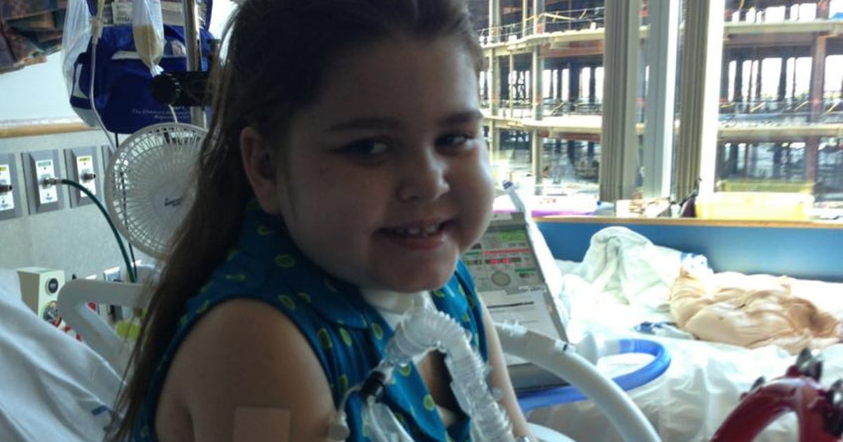 Sarah Murnaghan, who underwent multiple adult lung transplants, to ...