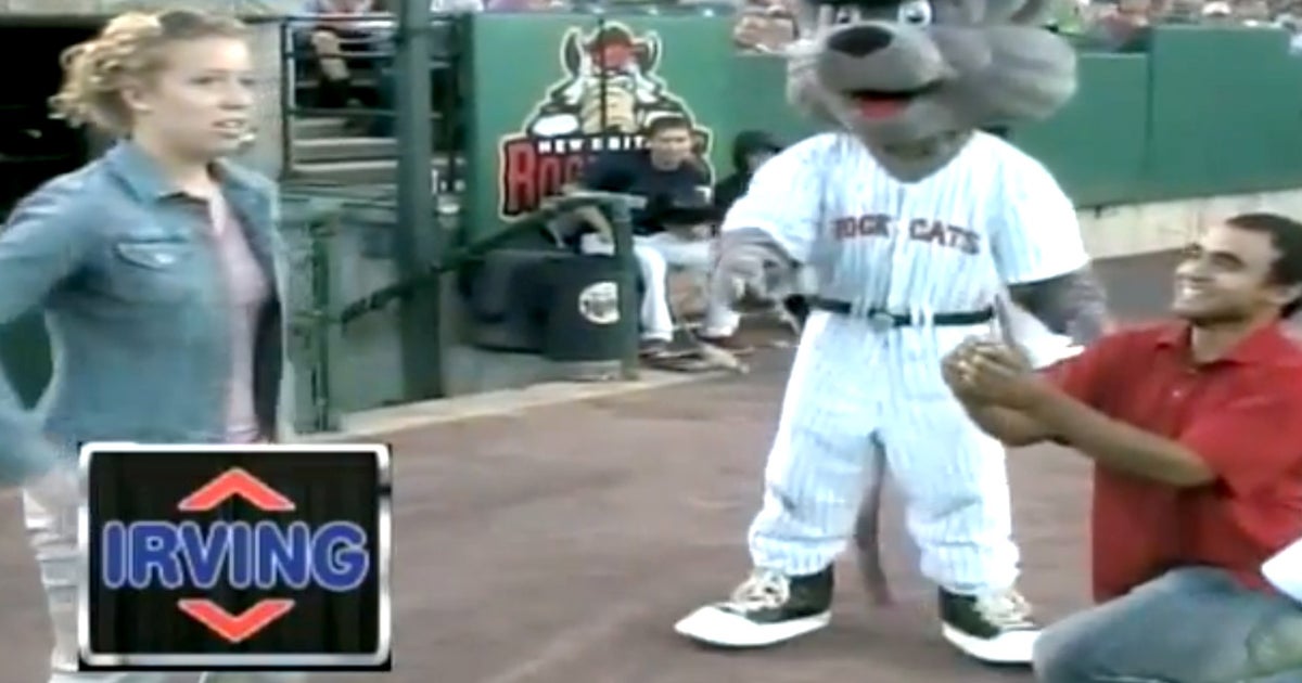 Conn. baseball team admits rejected marriage proposal was a hoax - CBS News