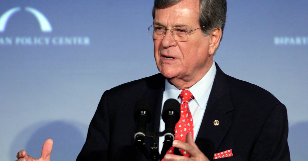 Former U.S. Senator Trent Lott hospitalized - CBS News