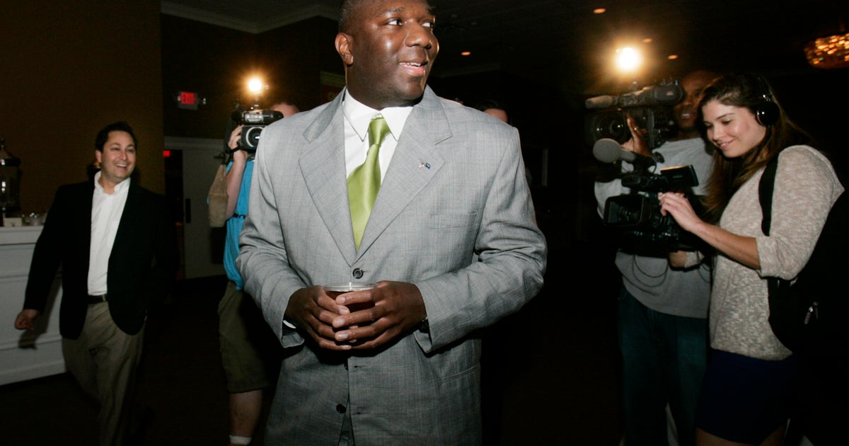 Alvin Greene, former S.C. Senate candidate, arrested - CBS News