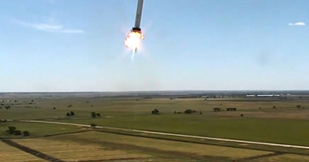 SpaceX's Grasshopper rocket leaps sideways in amazing test flight - CBS ...
