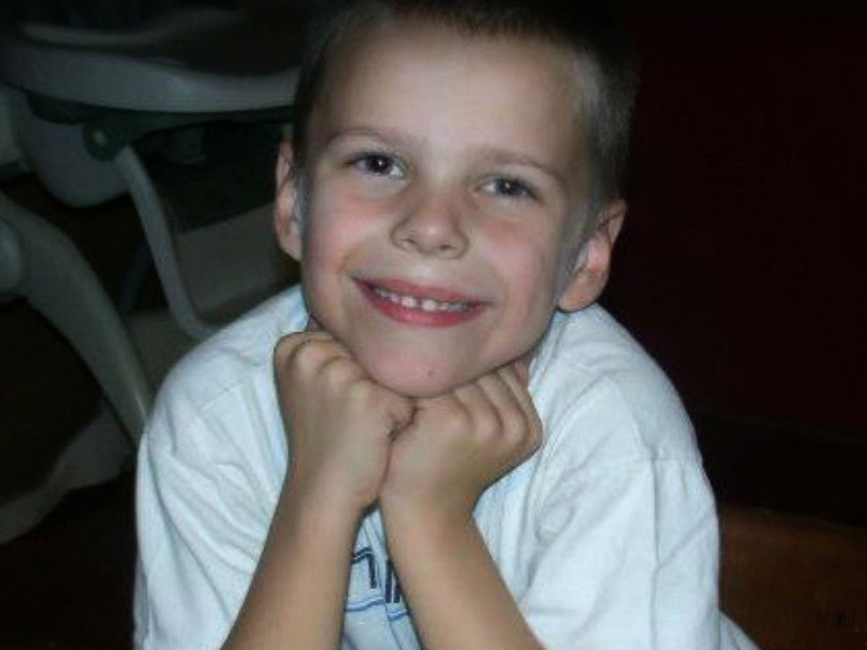 Sand dune that trapped boy remains closed after 3 years - CBS News