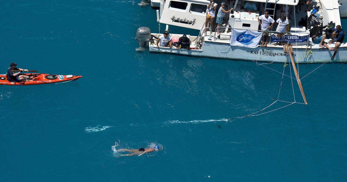 Diana Nyad team becoming sensitive to skeptics - CBS News