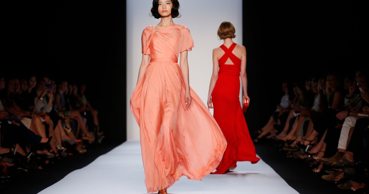 Fashion Week: Glamour rules the runway