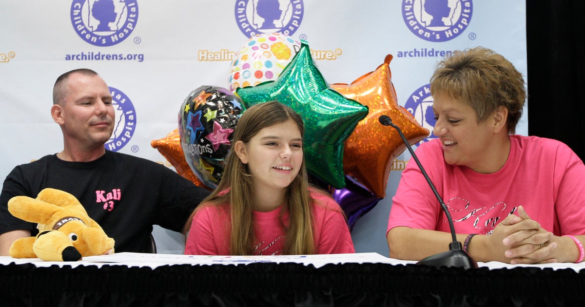 Ark. girl who survived rare infection goes home - CBS News