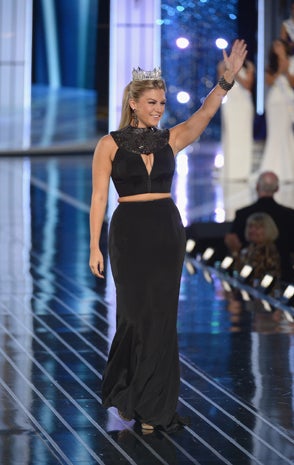 Miss New York wins Miss America