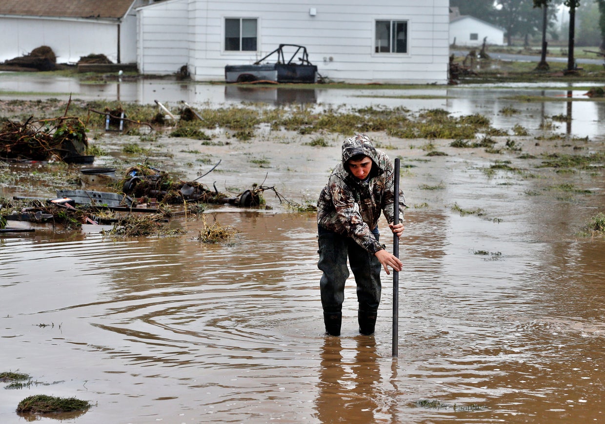 Flash flooding swamps Colorado