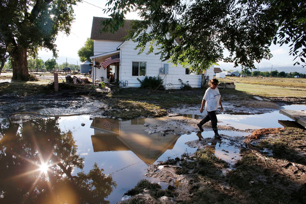 Flash flooding swamps Colorado