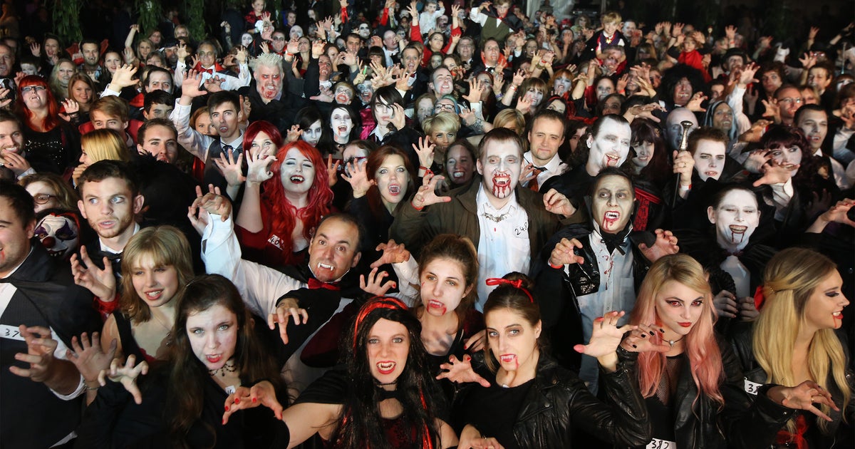 Vampires gather to break record