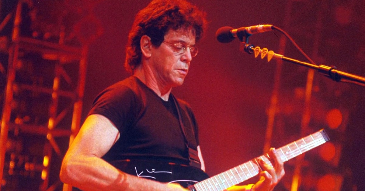 Lou Reed dead at 71 - CBS News