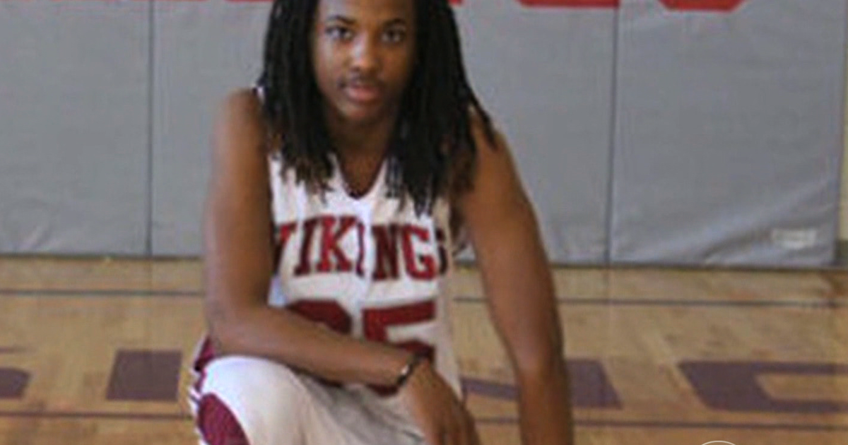 Kendrick Johnson's parents believe his death was no accident - CBS News