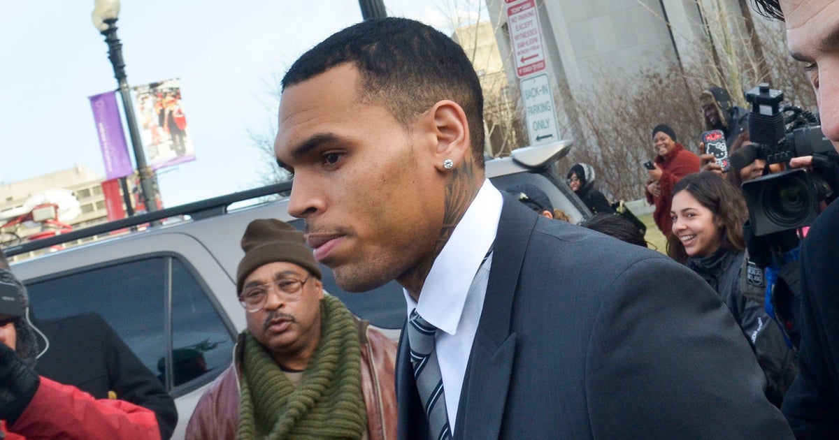 Singer Chris Brown rejects plea deal in DC assault case - CBS News