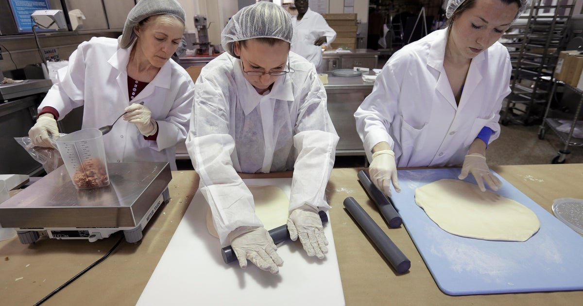 Military targets holy grail: Pizza that lasts 3 years - CBS News