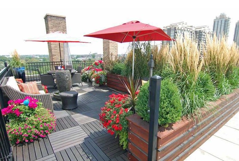 7 beautiful rooftop gardens