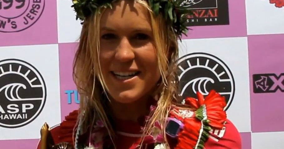 Shark-attack survivor Bethany Hamilton wins women's surfing event - CBS ...