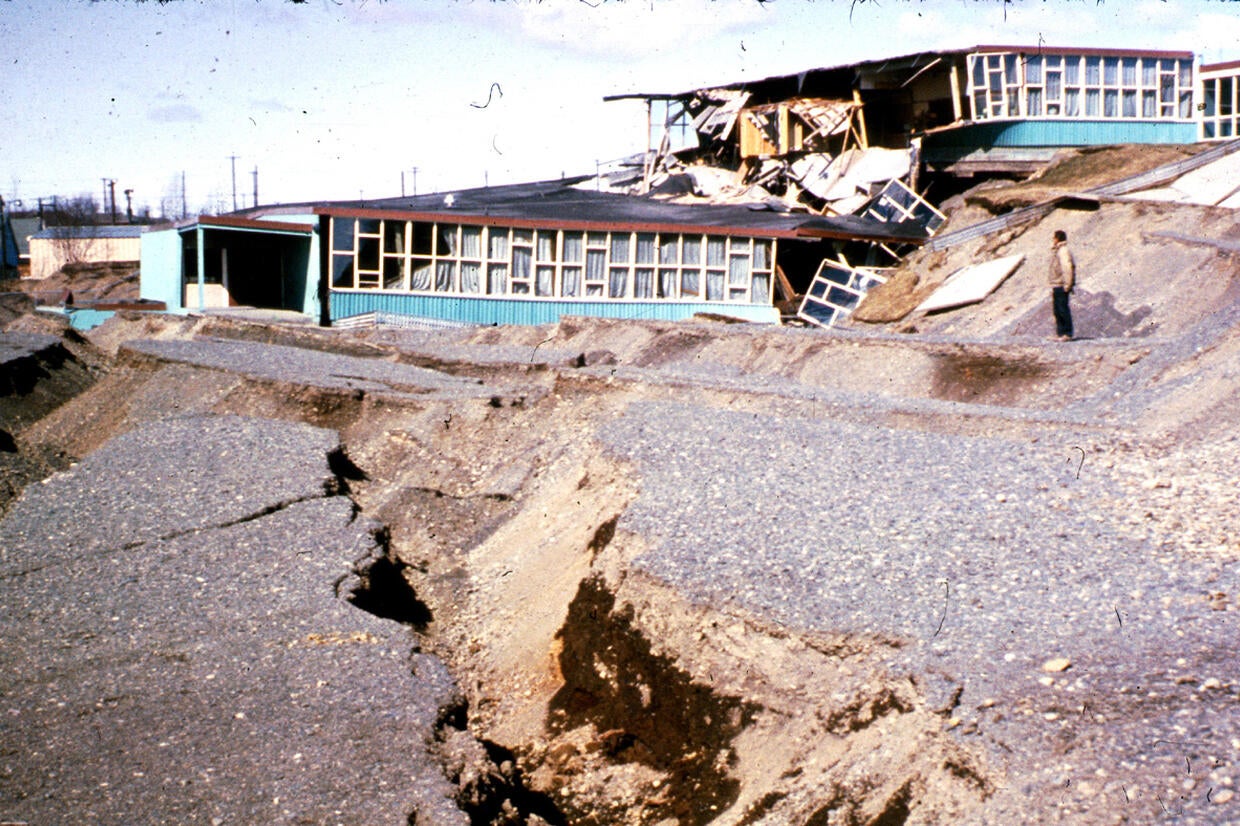 Scientists solve mystery of deadly 1964 Alaska tsunami - CBS News